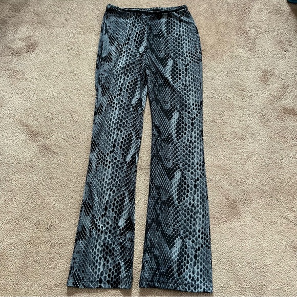 Express | Pants & Jumpsuits | Vintage Express World Brand Snake Print ...